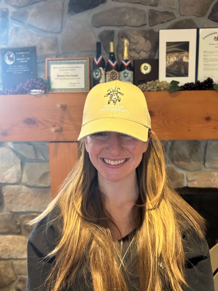 Shop Mountain View Vineyard, Winery, Brewery and Distillery | Vinoshipper